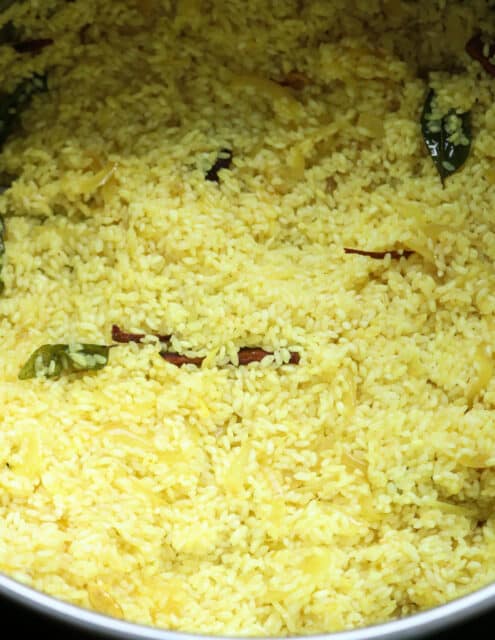 Sri Lankan yellow rice(rice recipe). | ISLAND SMILE