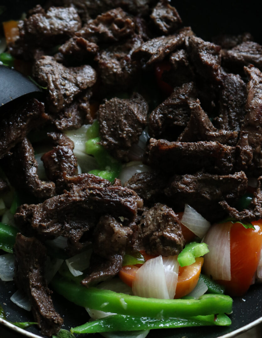 SRI LANKAN DEVILLED BEEF STIR-FRY | ISLAND SMILE