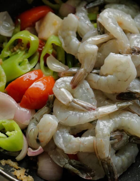 Devilled Prawns(Spicy prawns). | ISLAND SMILE