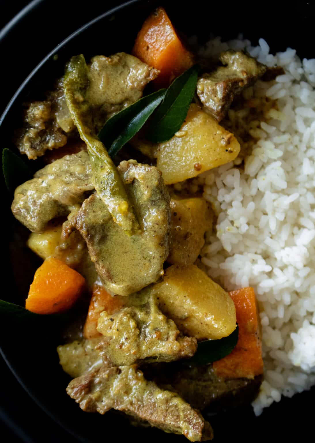 Curry beef stew with carrots and potatoes. | ISLAND SMILE
