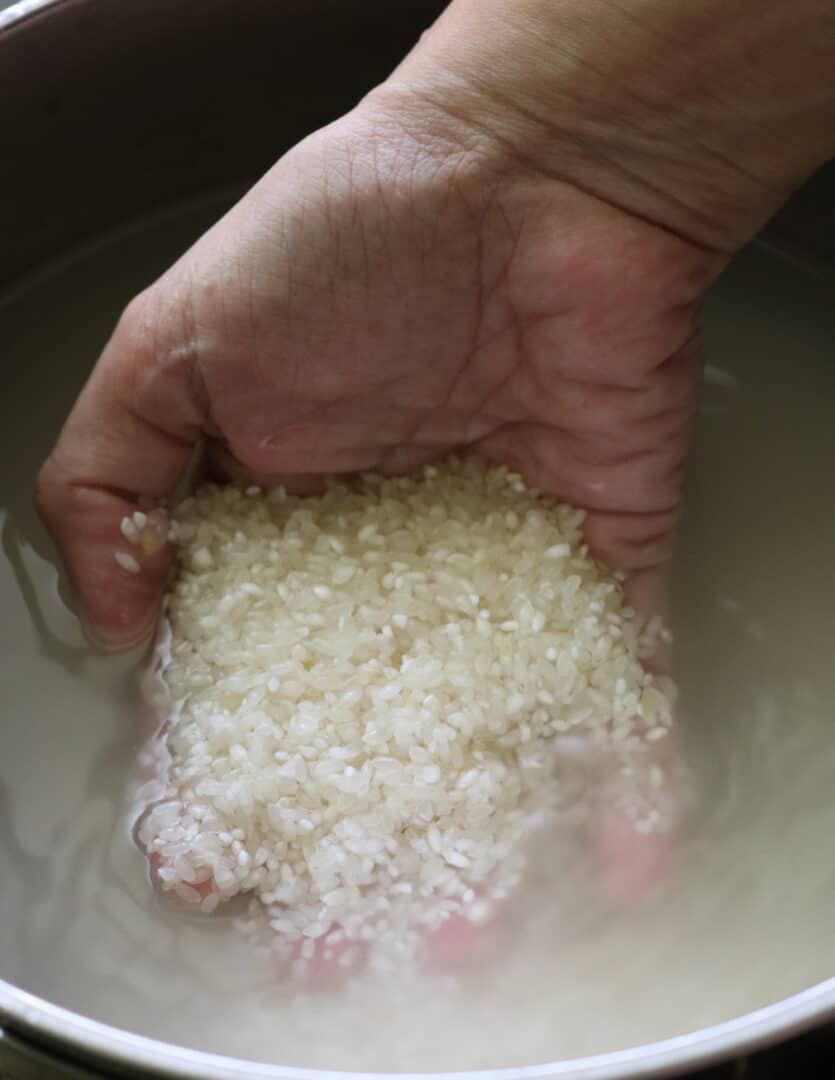 How to cook rice on the stove-perfect rice without a rice cooker ...