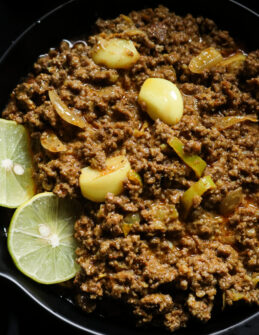 Minced beef curry(ground beef curry). | ISLAND SMILE