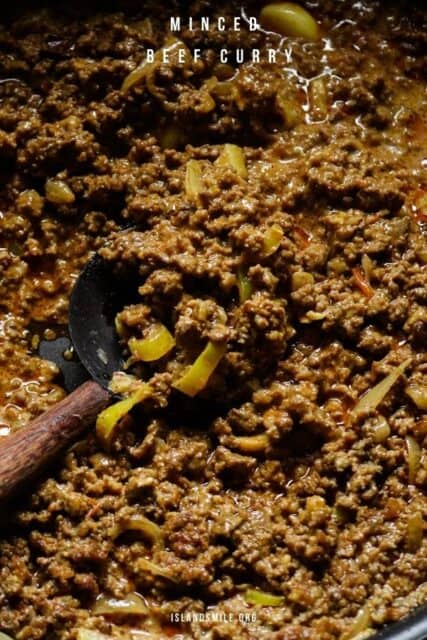 Minced beef curry(ground beef curry). | ISLAND SMILE