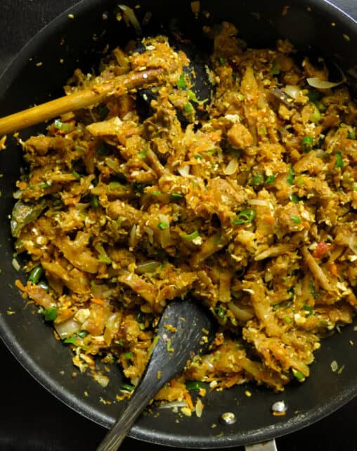 SRI LANKAN CHICKEN KOTTU ROTI RECIPE. | ISLAND SMILE