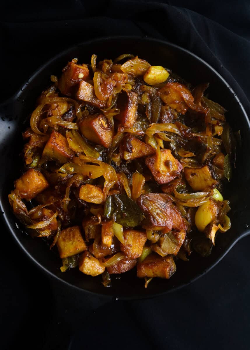 Sri Lankan dry fish fry(karawala thel dala). | ISLAND SMILE